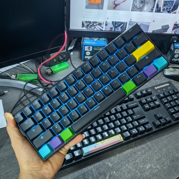 Jual Anne Pro 2 Gateron Blue 60% Bluetooth Mechanical Keyboard X Cherry ...