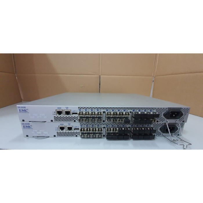 Jual DELL EMC CONNECTRIX DS-300B 8-24P 8GB-S ENTRY-LEVEL FIBRE CHANNEL ...