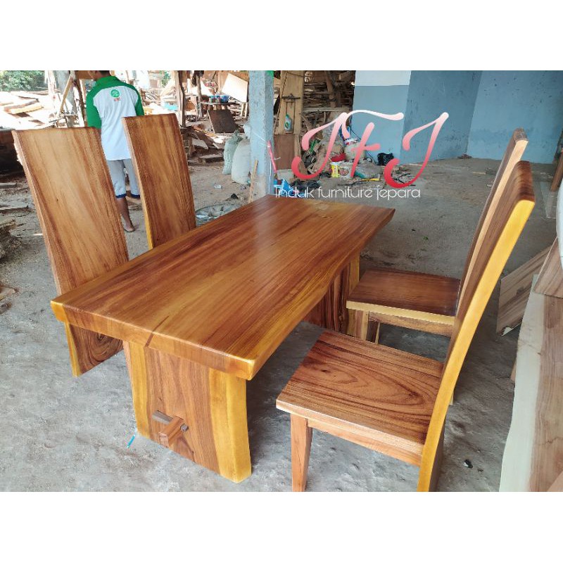 Jual Meja makan trembesi/suar, meja makan kayu utuh, meja makan /meja makan minimalis | Shopee ...