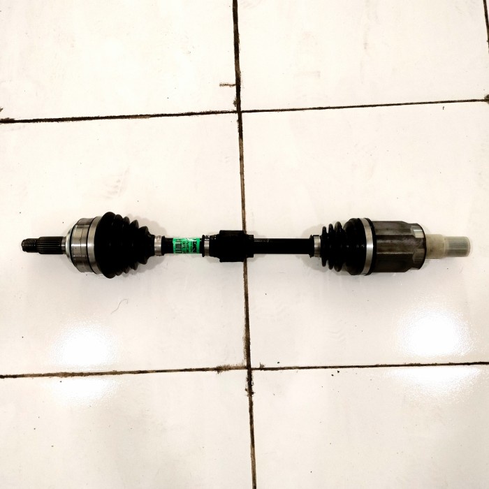Jual CV Joint As Roda KANAN Brio Matic AT Assy | Shopee Indonesia
