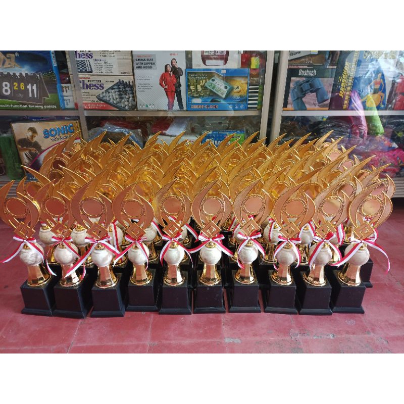 Jual PIALA WISUDA (ONIK 5CM) PIALA MANASIK PIALA LOMBA | Shopee Indonesia