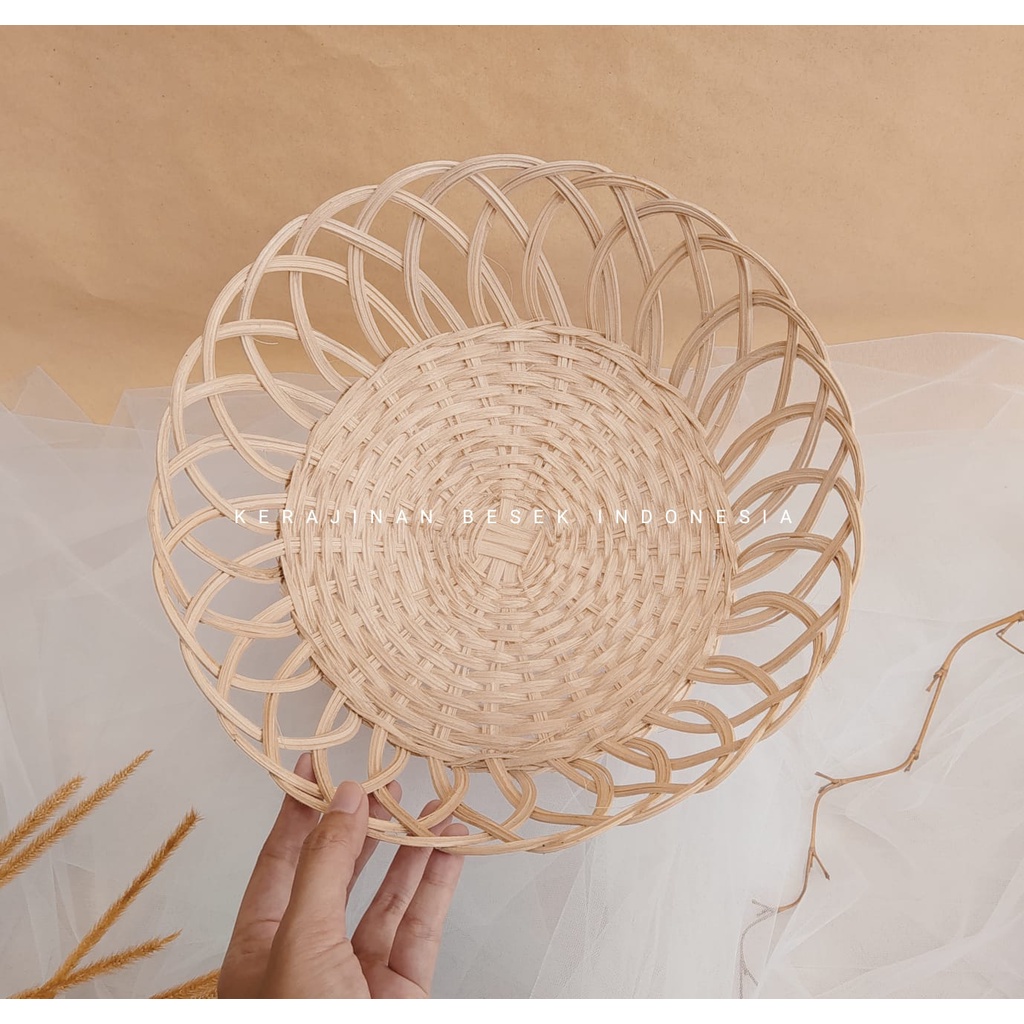 Jual Bambu Bambu KERANJANG PERMEN BULAT ROTAN diameter 21cm// Keranjang ...