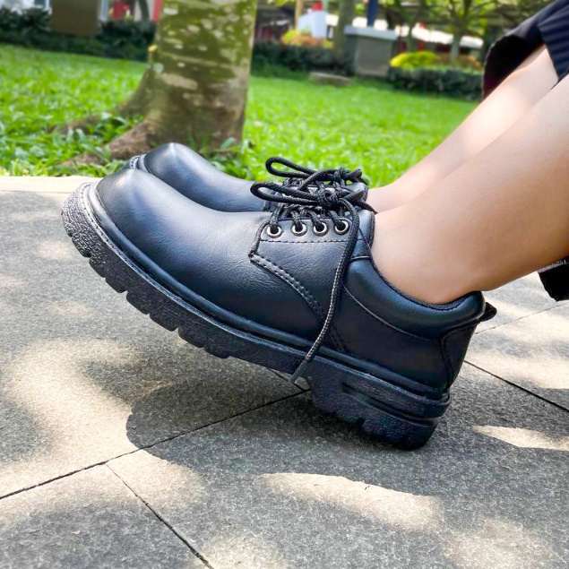 Jual Lucu Imut Bagus keren / SEPATU SAFETY WANITA / UJUNG BESI PDL PDH ...