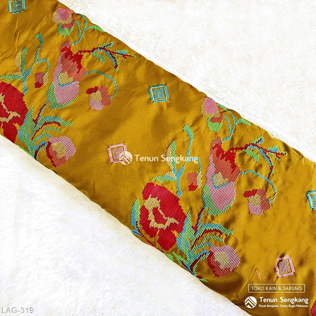 Jual Kain Tenun Sulam Motif Bunga Lagosi Bahan Tenun Sutra Bugis ...