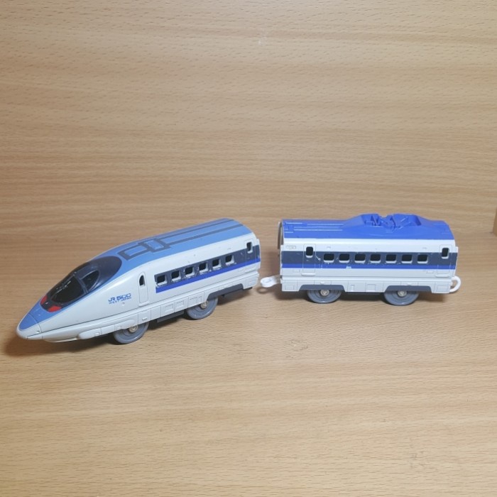 Jual Takara Tomy Plarail jr 500 Kereta Shinkansen JR500 | Shopee Indonesia