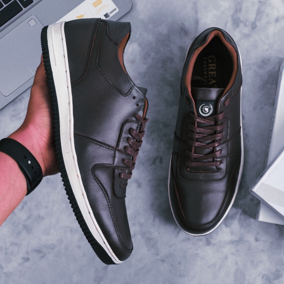 Jual CYRUS BLACK - (KULIT ASLI) Sepatu Sneakers Pria Casual Man Shoes Original Greata | Shopee ...