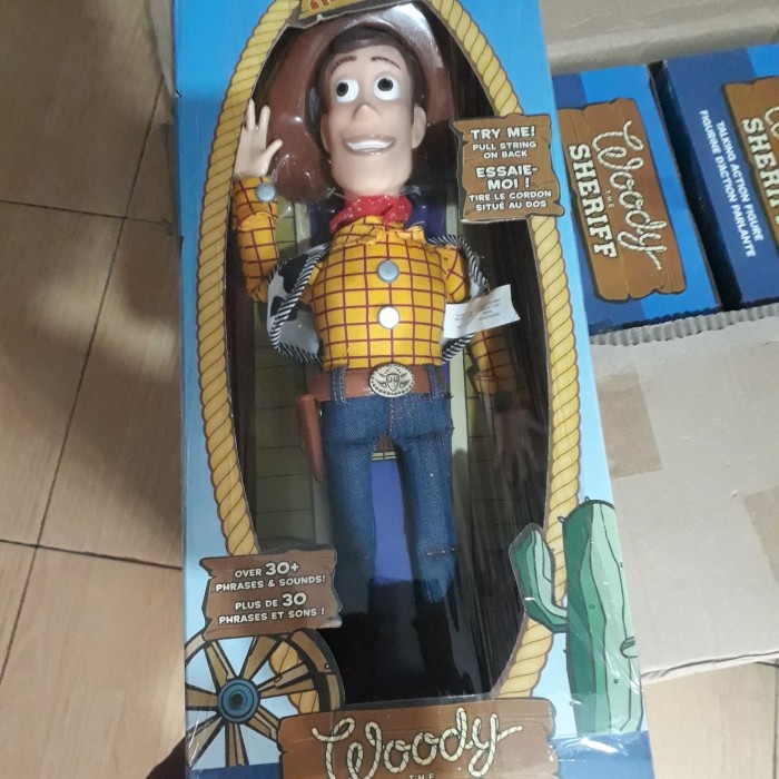 Jual figure woody toy story talking disney | Shopee Indonesia