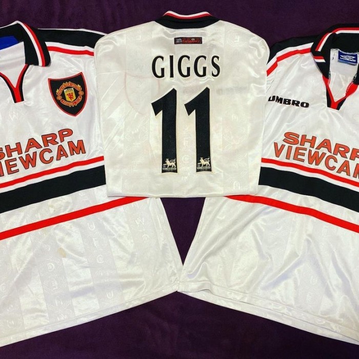 Jual BAJU BOLA JERSEY MU RETRO 1998 1999 JERSEY RETRO MU RETRO + NAMA ...