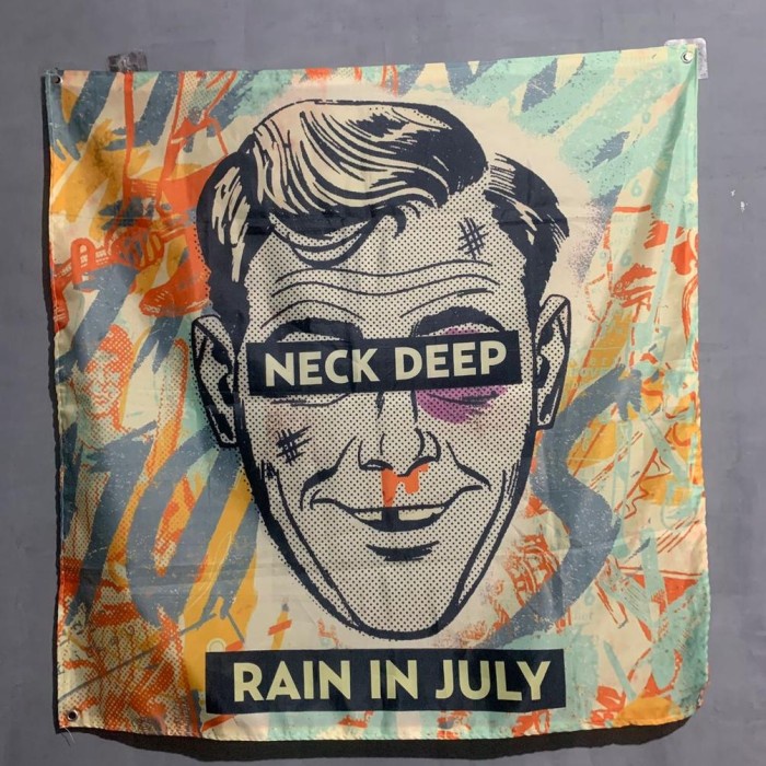 Jual Bendera/Flag/Poster Kain/Miniflag Band Neck Deep Rain In July ...