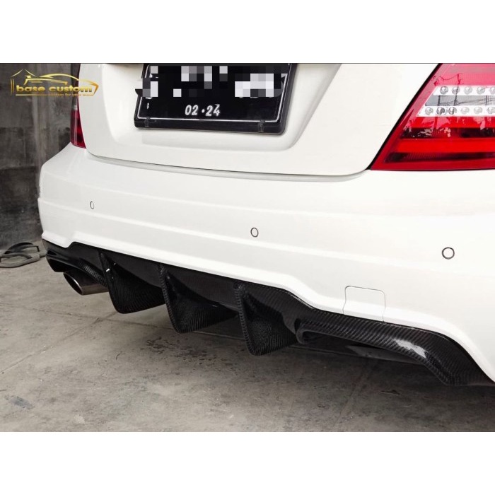 Jual Rear diffuser for Mercy W204 Bumper C63 Style - Mercedes benz ...