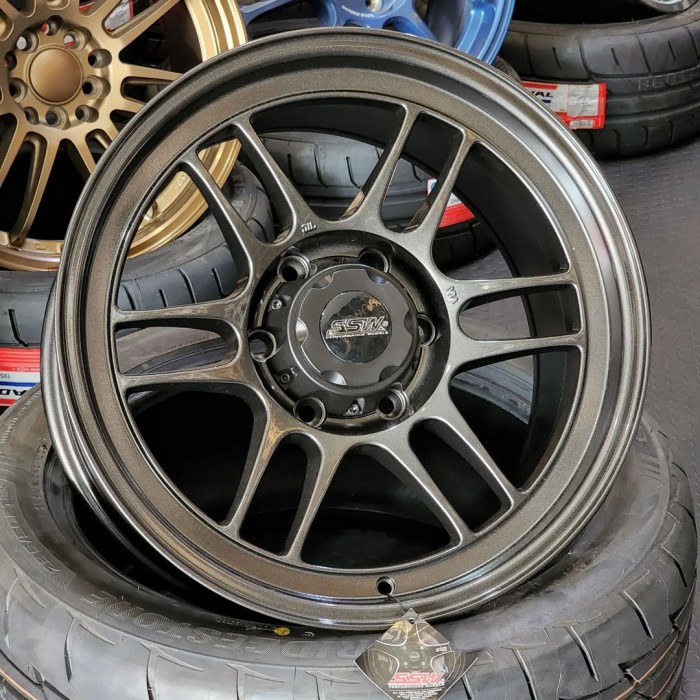Jual velg racing 18 RPF1 SSW THAILAND Velg r18 Fortuner Pajero Strada ...
