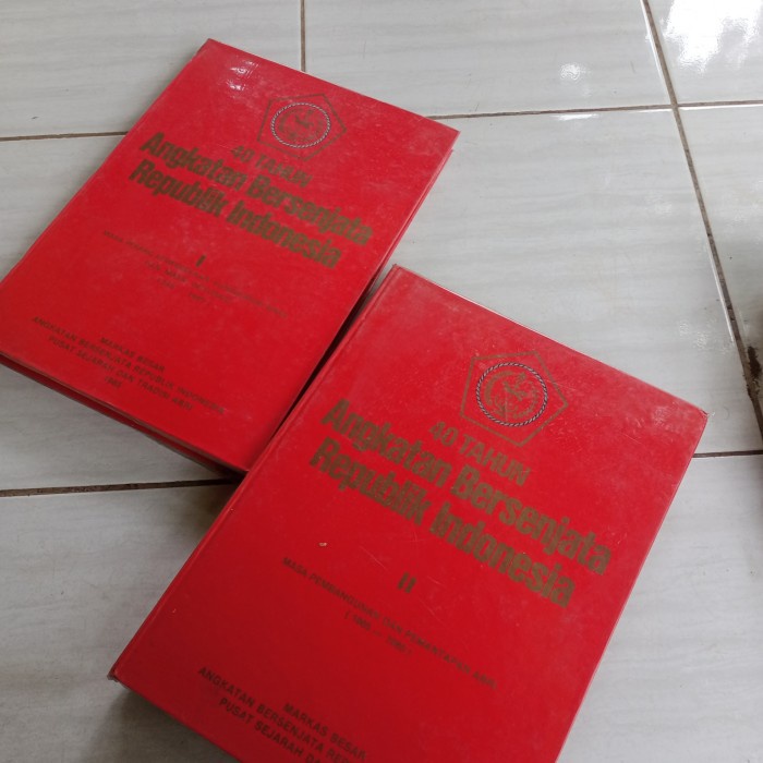 Jual 40 Tahun Angkatan Bersenjata Republik Indonesia-Mabes AD-i 6 ...