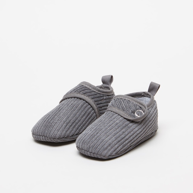 Jual Babyshop Juniors Textured Booties With Press Button Closure ...