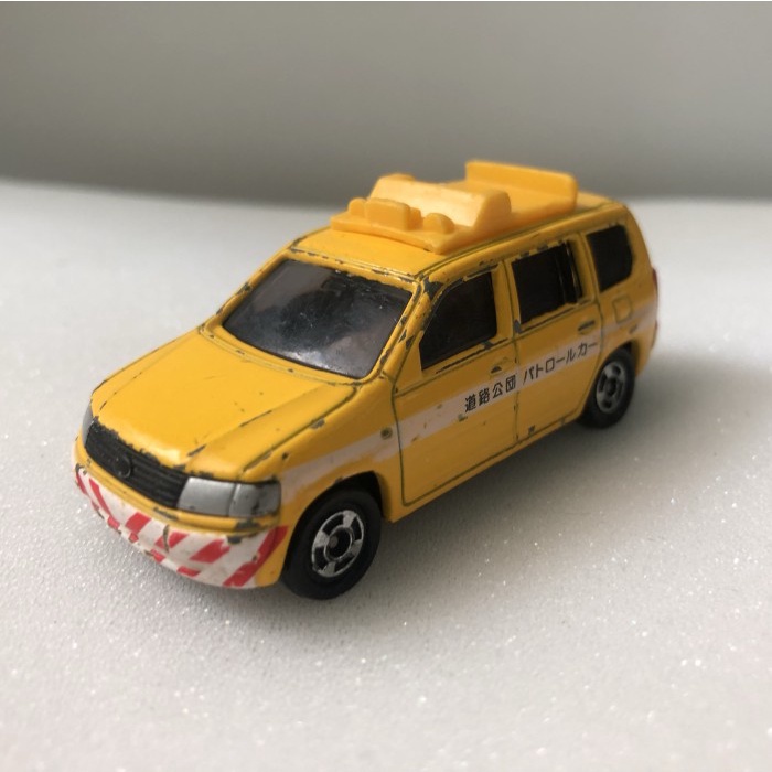 Jual diecast mobil tomica toyota probox 2002 no 99 edisi safety ...