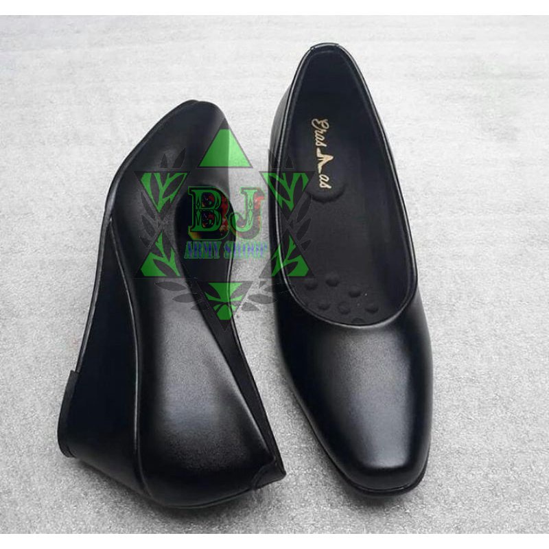 Jual Sepatu Persit Wedges Wejes 5cm Hitam Dop Erasmas / Spatu Psh/Psk ...