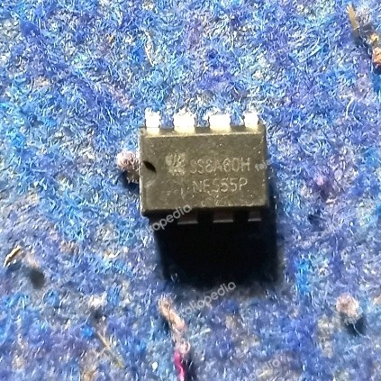 Jual IC NE555P NE555 NE 555 555P TEXAS INSTRUMENT BIASA | Shopee Indonesia