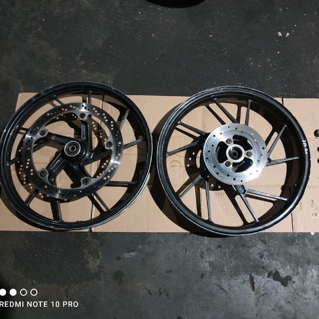Jual velg satria fu karbu 150 set D/B set disc sesuai foto lepasan ...