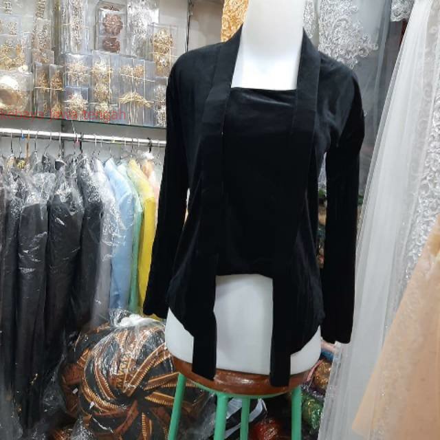 Jual Kebaya dan Sorjan Kebaya kutu baru bludru polos hitam Kebaya Bludru Lurik | Shopee Indonesia