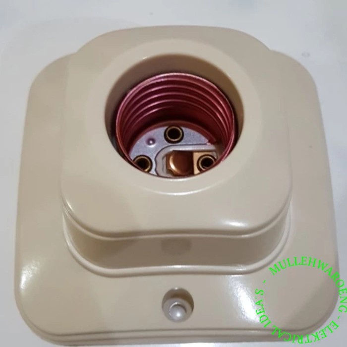 Jual FITTING FITING PLAFON BROCO 1211 NEW RUMAH LAMPU TEMPEL | Shopee ...