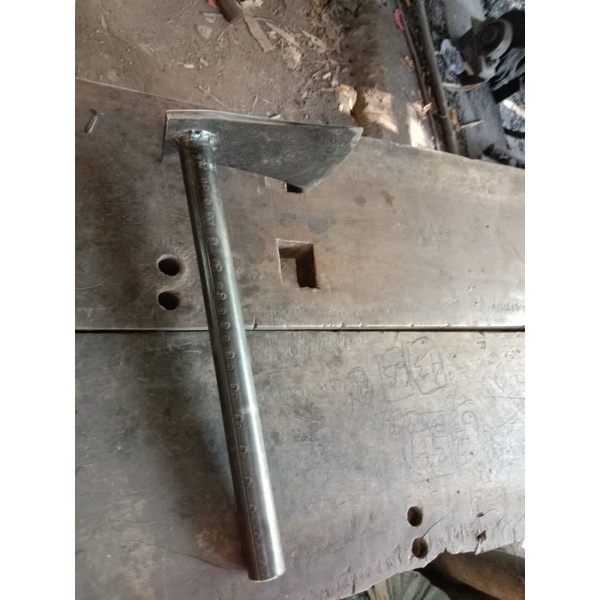 Jual Gathul tanah/koret rumput/wangkil/cangkul mini -bahan per baja ...