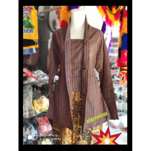 Jual Kebaya dan Sorjan Lurik Atasan cewek sorjan surjan lurik adat jawa tengah Lurik | Shopee ...