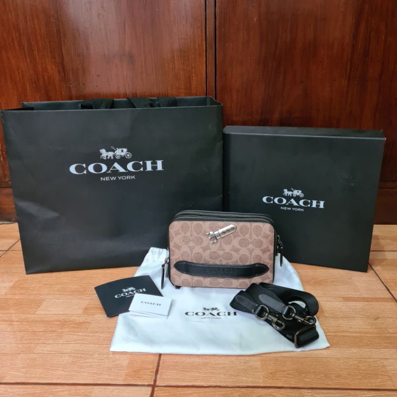 Jual COACH MEN CHARTER CROSSBODY IN SIGNATURE CANVAS - TAN - AUTENTIC ...