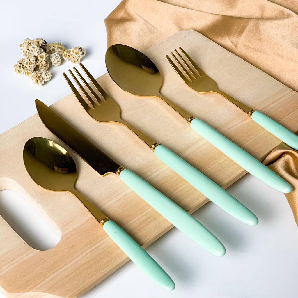 Jual Sendok Satuan dan Set Berbagai Warna Berbahan Stainless Steel ...