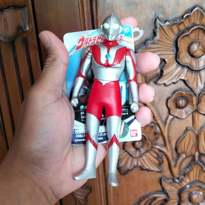 Jual Bandai Figure Sofubi Ultraman UHS 01 - Tsuburaya Production | Shopee Indonesia