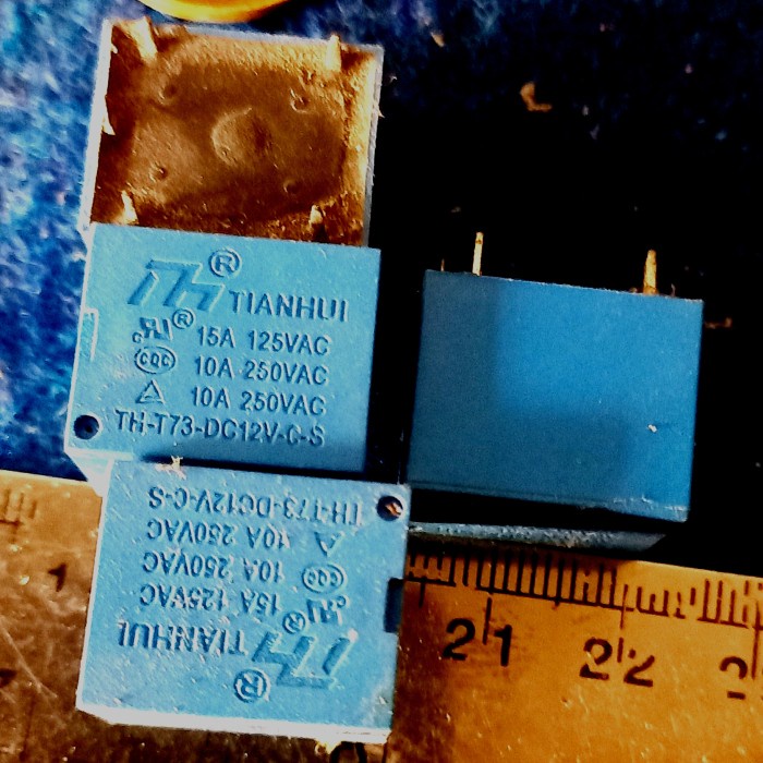 Jual relay 12v 5pin 5 kaki pin riley relai rile relai kotak biru 5kaki ...