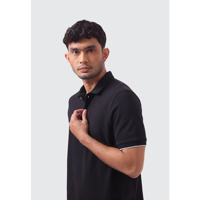 Jual MOC Kaos Polo Lengan Pendek RUSKIN-BLACK | Shopee Indonesia