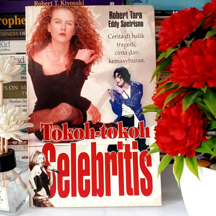 Jual ORIGINAL BUKU TOKOH-TOKOH SELEBRITIS by Robert Tara | Shopee Indonesia