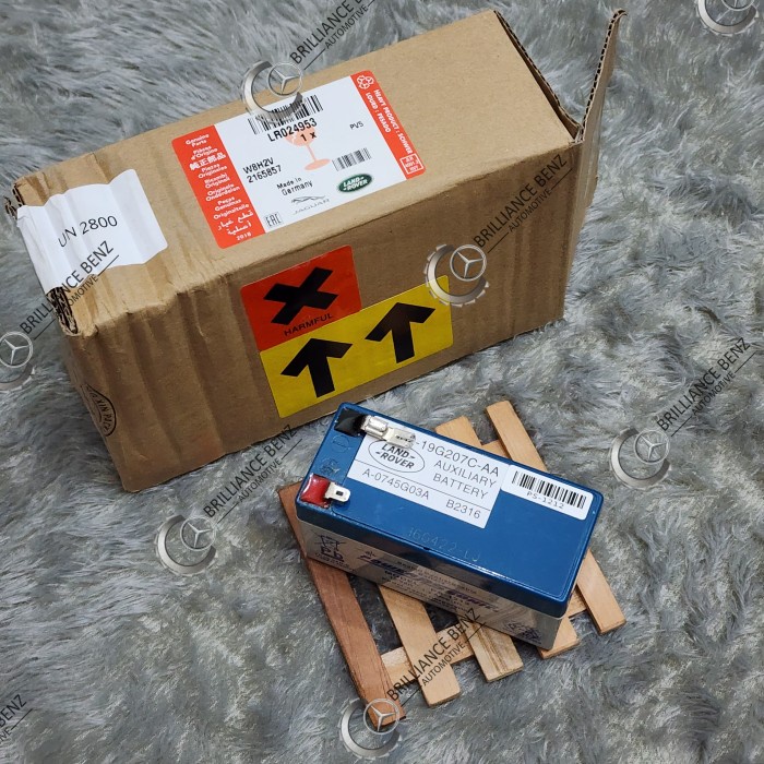 Jual BATTERY AUX KECIL RANGE ROVER EVOQUE ORIGINAL LR024953 ACCU AKI ...