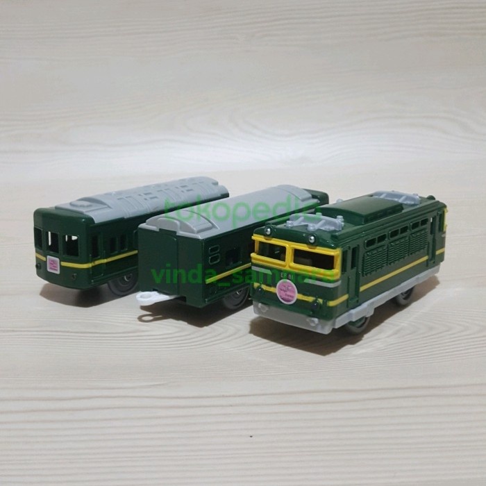 Jual Takara Tomy Plarail EF 81 Kereta Freight EF81 Set | Shopee Indonesia