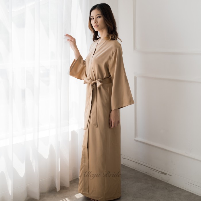 Jual Caramel Basic Aster | KIMONO SATIN HIJAB - NON HIJAB - FREE BORDIR - MINI 90 CM | Shopee ...