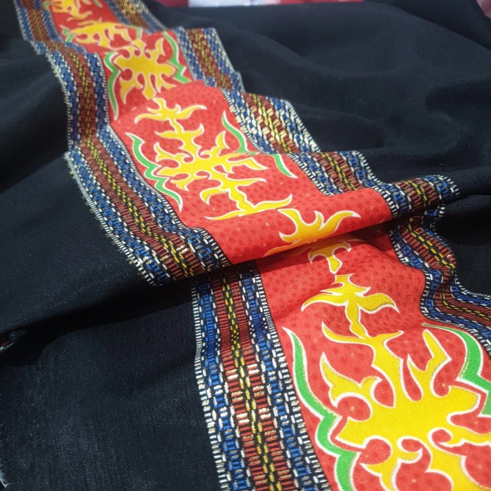 Jual kain batik khas ambon hitam (pembelian minimal 2pcs ) | Shopee ...