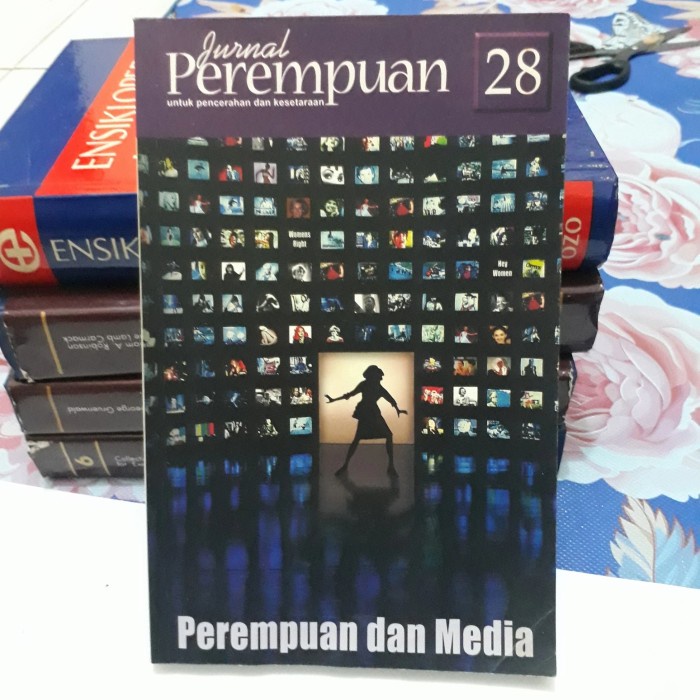 Jual PEREMPUAN DAN MEDIA - JURNAL 28 -a7 | Shopee Indonesia