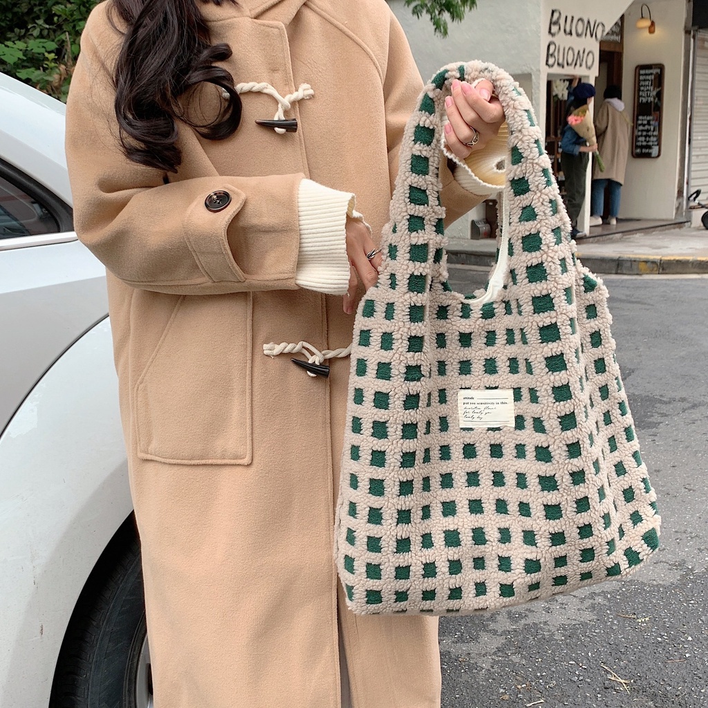 Jual Little Maple - Waffle Furry Korean Tote Bag / tas estetik korea ...