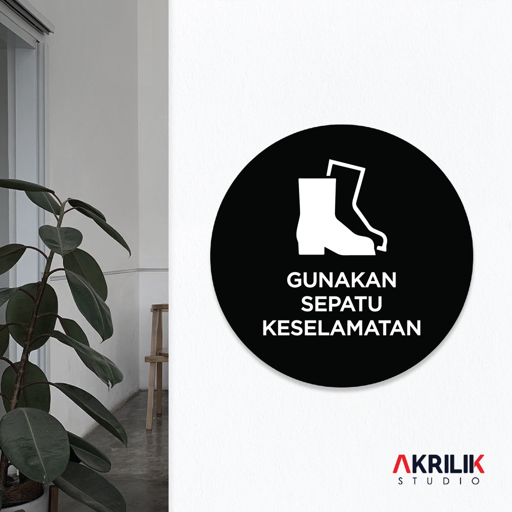 Jual Sign Board Akrilik Gunakan Sepatu Keselamatan Papan Acrylic ...
