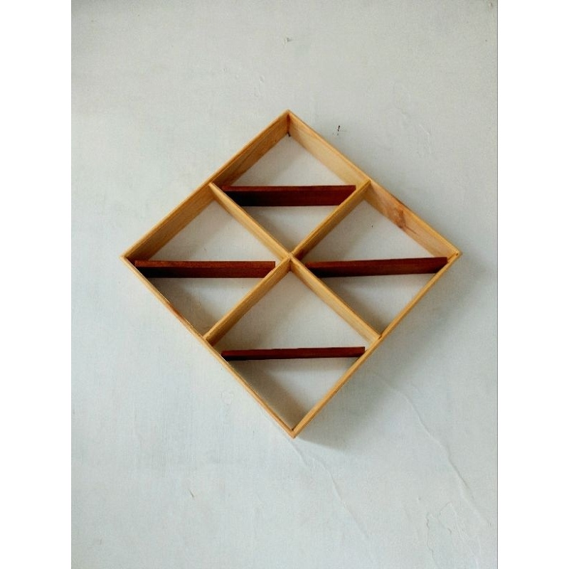 Jual Rak Dinding Belah Ketupat Aesthetic - Rak bunga - Rak Mainan ...