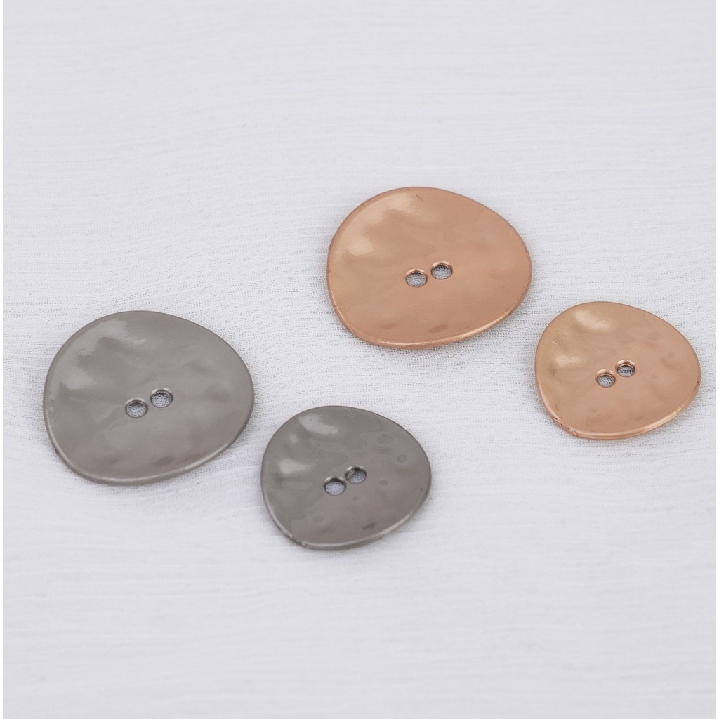 Jual Kancing Model Unik Lubang 2 Silver Gold | Kancing Import Mewah ...