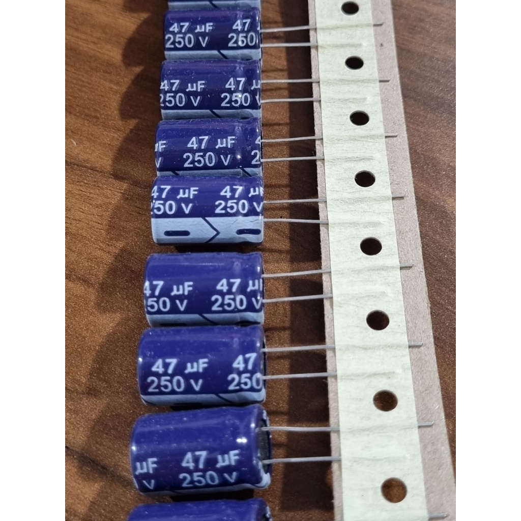 Jual Kapasitor Capacitor ELCO 47uf 250v / 47 uf 250 v / 47uf/250v Elko ...