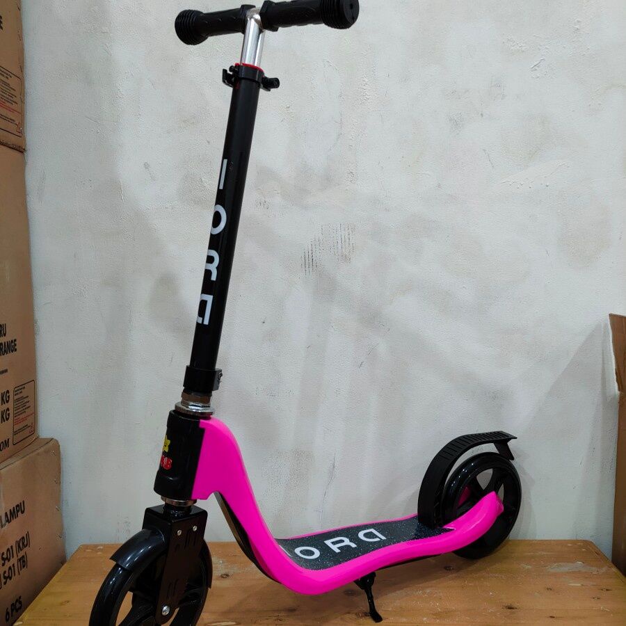 Jual Skuter atau Otoped anak ada standar kecil tengah buat anak 5 tahun ...