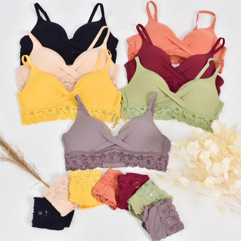 Jual Lucille Bra Set by Girlsindoutfit | Bra Set Non Wire | Bra Set Non ...