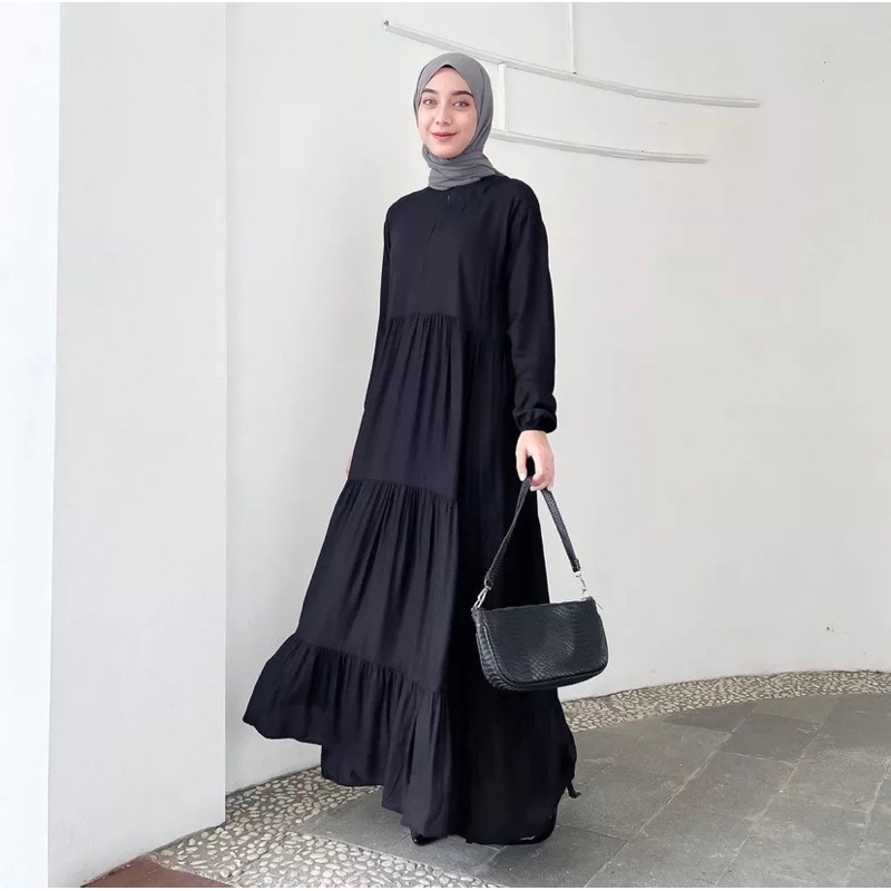Jual Gamis hitam polos Bahan jatuh / Gamis Wanita Dewasa Simple 2024 ...