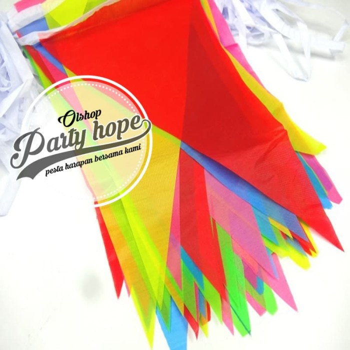 Jual Bendera Segitiga Kain / Flag Party / Bendera Segitiga Warna-Warni ...