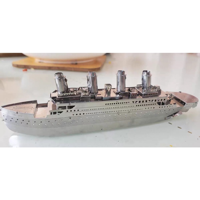 Jual 3D Metal Puzzle Titanic DIY Mainan Edukasi Kapal Titanic Metal ...