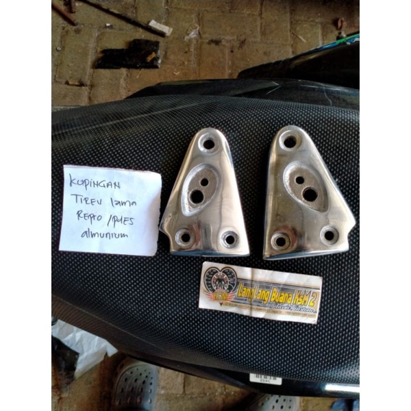 Jual Breket Kupingan Lampu Tiger Lama 1 Set kupingan Tiger lama ...