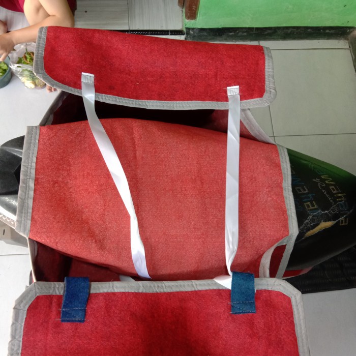 Jual tas obrok / tas obrok motor / Bronjong motor / tas kurir tas ...