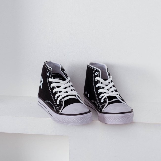 Jual Sepatu Sneakers Pria Keren Original EQUIP - Sepatu Sneaker Unisex ...