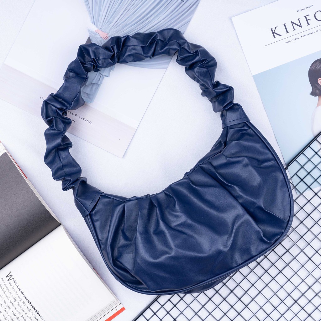 Jual OKHI - Clara Shoulder Bag Tas Kerut totebag wanita / tas kerut ...